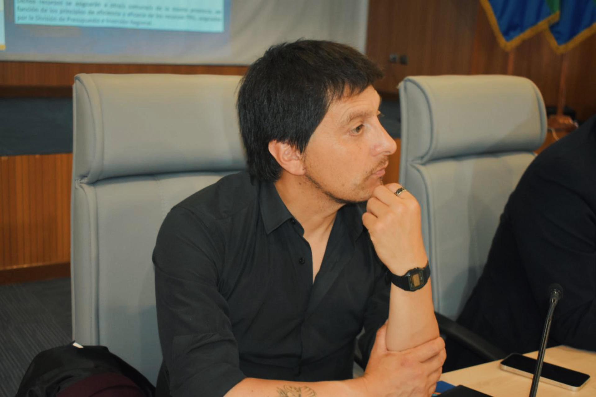 ¡Por fin! César Negrón celebra la toma de razón de Contraloría; con ...